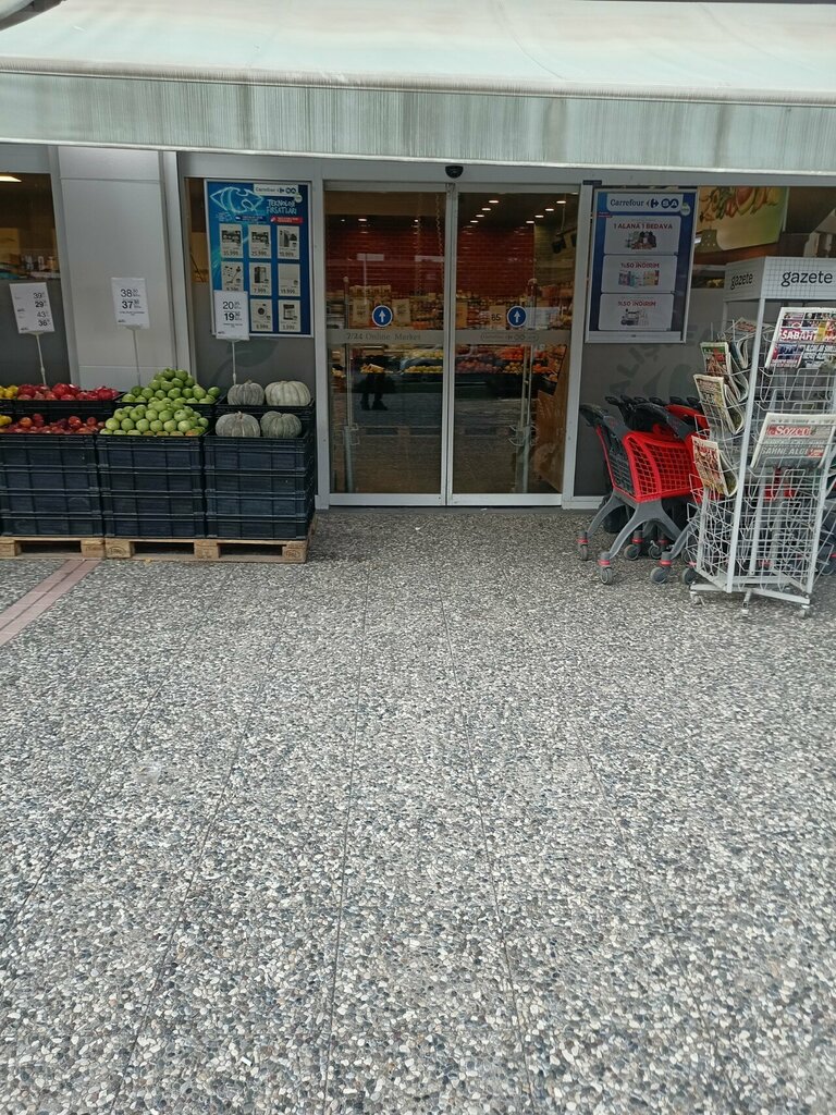 Süpermarket CarrefourSA, Bursa, foto