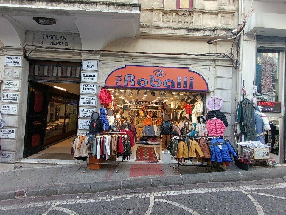 Giyim mağazası Roballi, İstanbul, foto