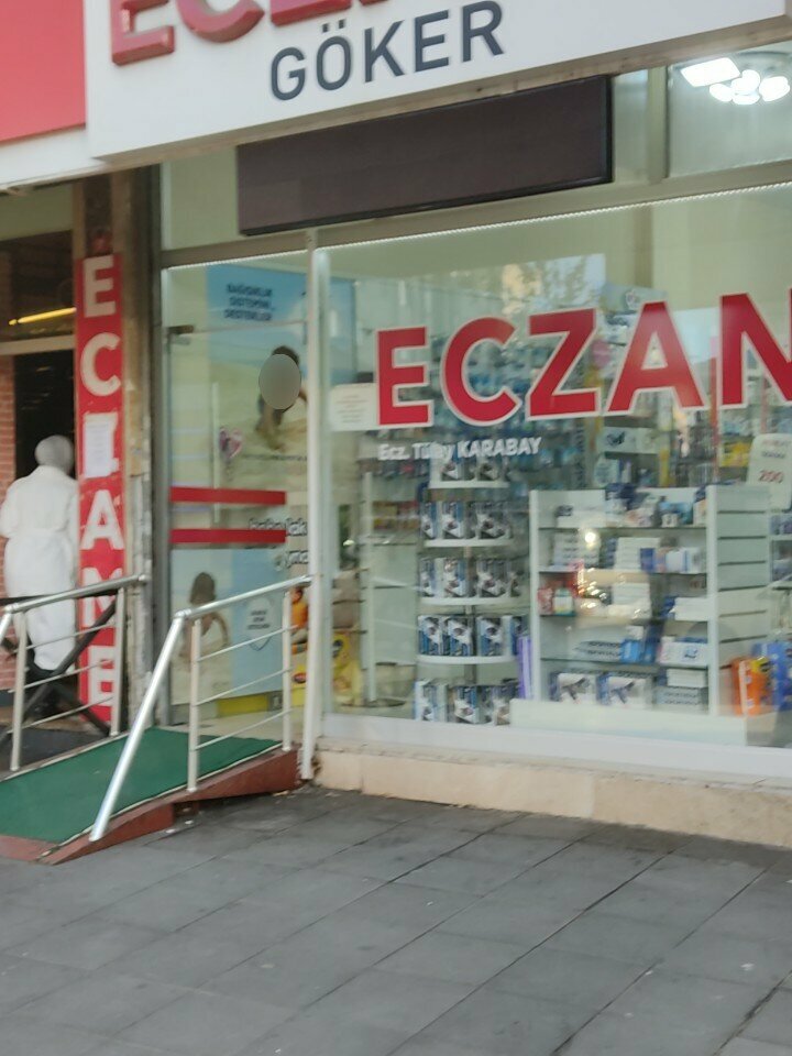 Eczaneler Göker Eczanesi, İstanbul, foto