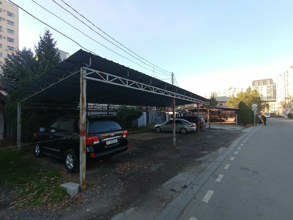Uluslararası kurumlar Почетное Консульство, Bişkek, foto
