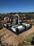 Исида (Frunze Avenue No:77А), heykel ve mezarlık taşı üreticileri  Yaroslavl'dan