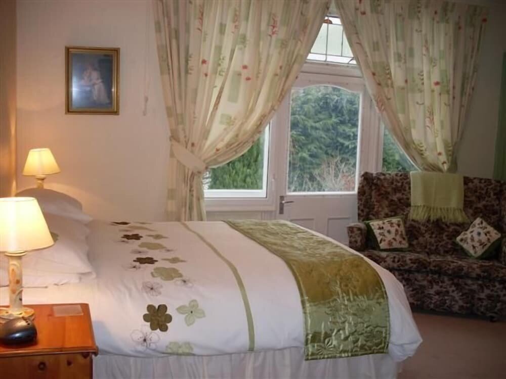 Otel Cedar House B&b, Matlock, foto