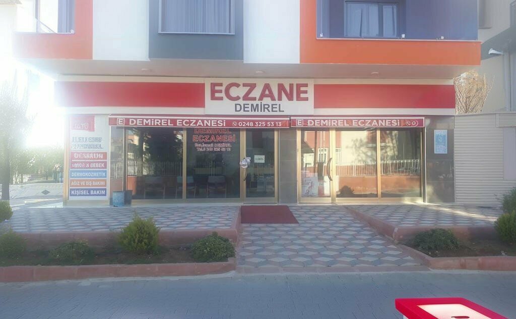 Eczaneler Demirel Eczanesi, Bucak, foto