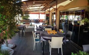 Yazlık Kafe (Körfez Mh., Mehmet Çakır Cd., No:8/1, Atakum, Samsun, Türkiye Cumhuriyeti), kafe  Atakum'dan