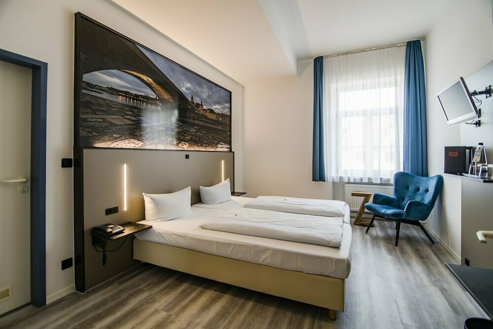 Otel Hotel Weidenhof, Regensburg, foto