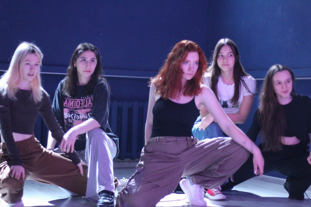 Dans okulları ManticoreKpopDanceStudio, Moskova ve Moskovskaya oblastı, foto