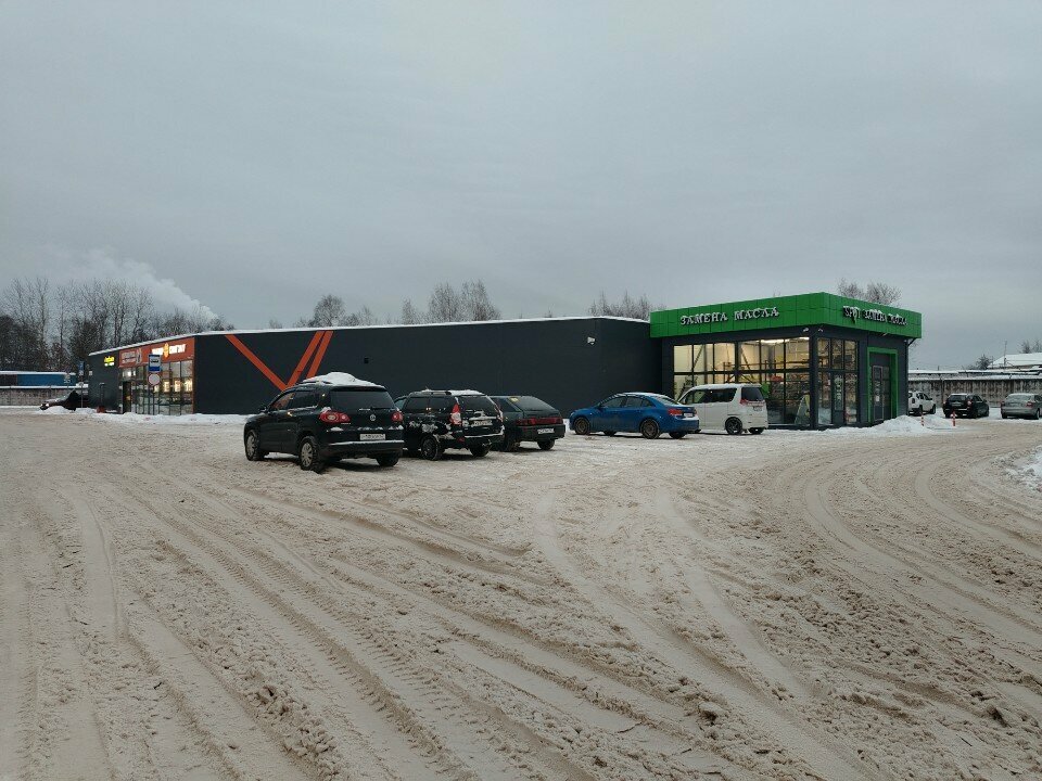 Otomobil servisi Spot, Kingisepp, foto