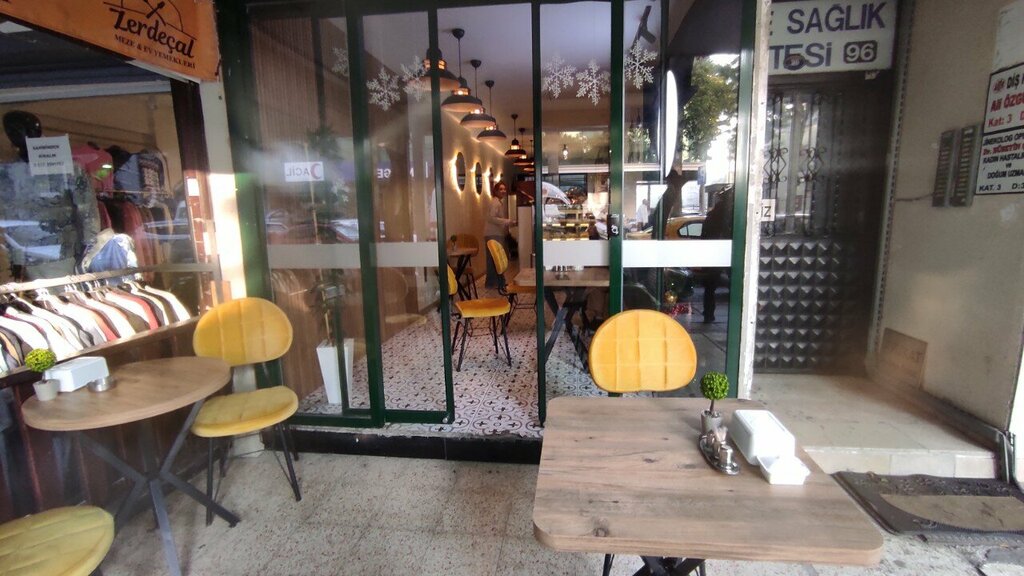 Restoran Zerdeçal, İzmir, foto