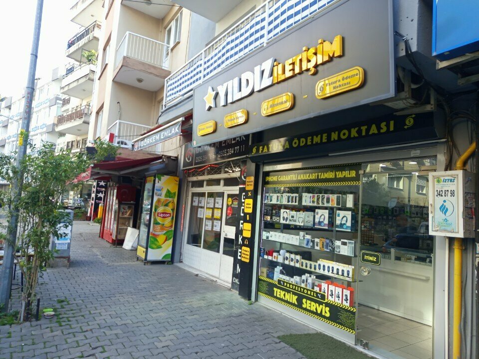 Cep telefonu ve aksesuarları satış mağazaları Yıldız iletişim, İzmir, foto