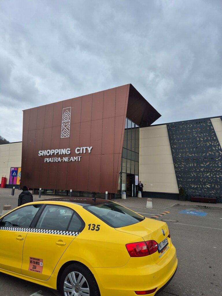 Alışveriş merkezleri Shopping City Piatra Neamț, Piatra Neamt, foto