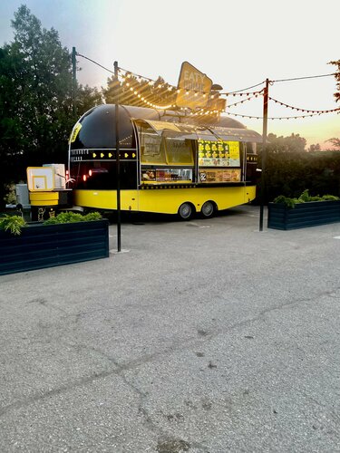 Fast food Eaty Prime Burgers, Kırım Cumhuriyeti, foto