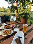 Шашлычок (Artilleriyskaya ulitsa No:2А), kafe  Mamonovo'dan