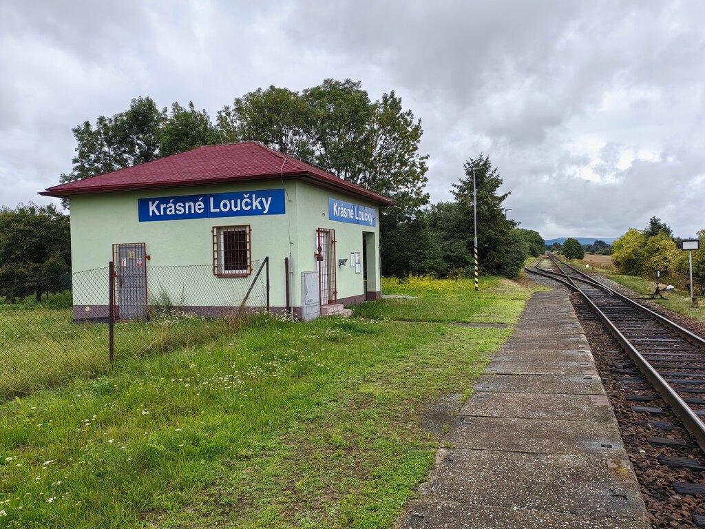 Tren istasyonu Krásné Loučky, Moravya‑Silezya Bölgesi, foto