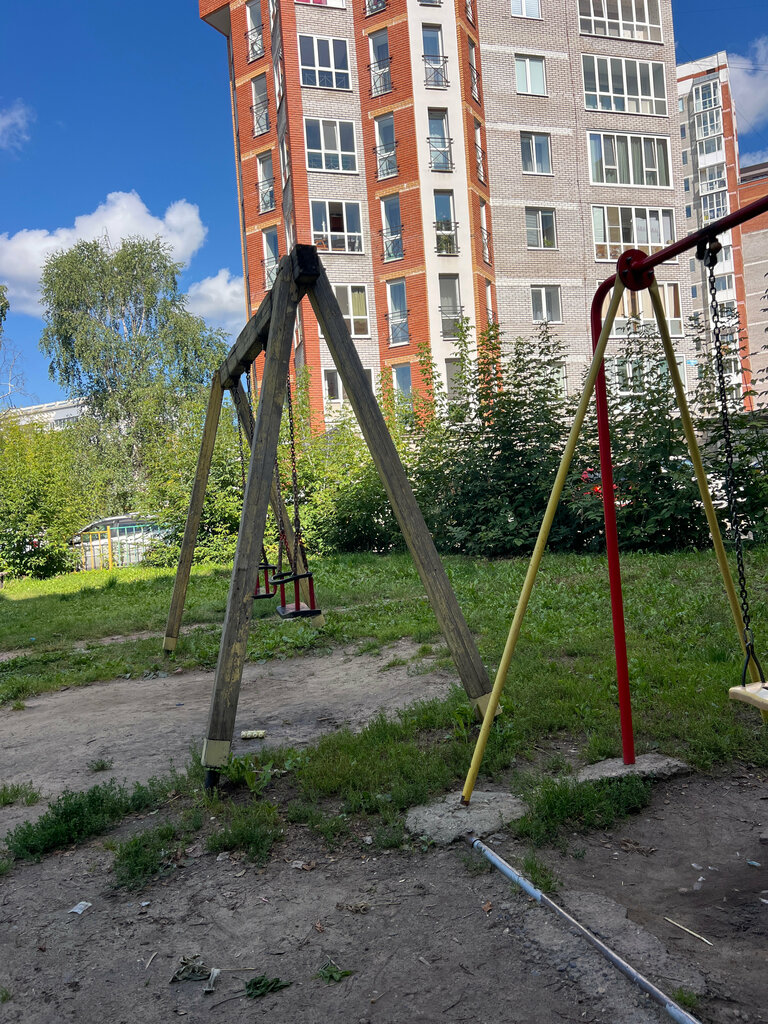 Oyun alanı Playground, Tomsk, foto