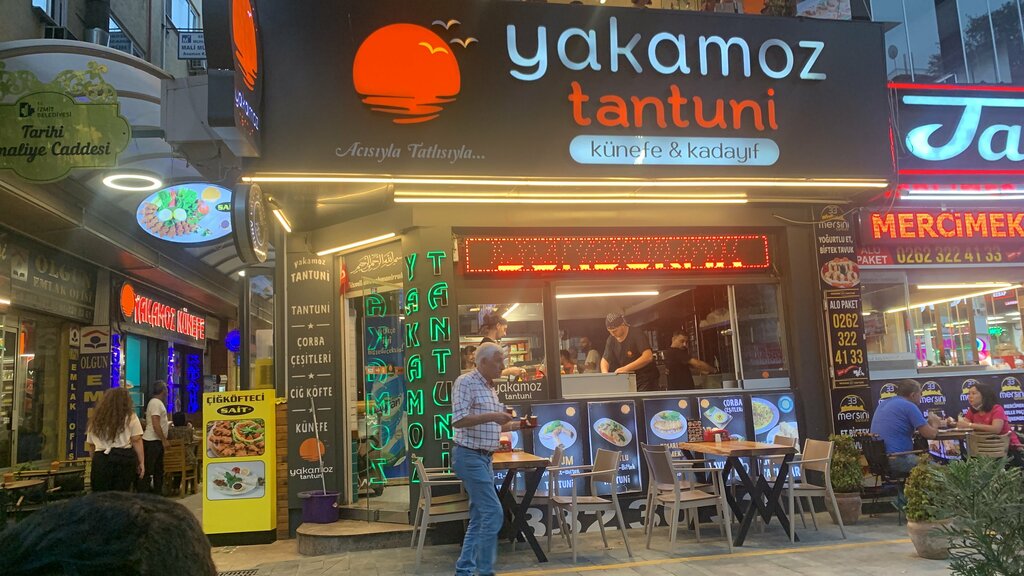 Fast food Yakamoz Tantuni ve Künefe, İzmit, foto