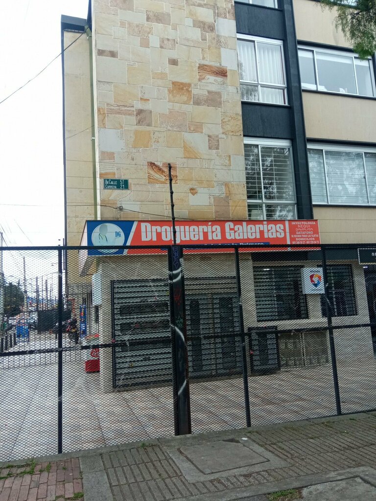 Eczaneler Droguería Galerias, Bogota, foto