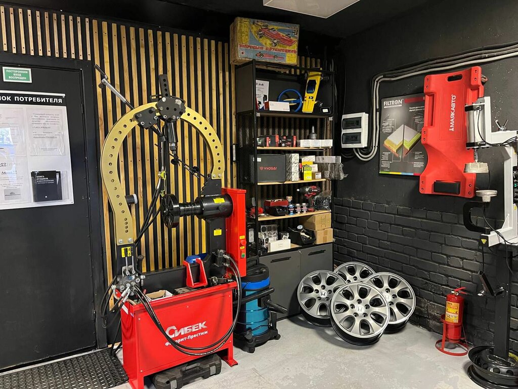 Tire service Tire service, Saint‑Petersburg, foto