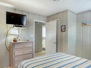 Oceanfront Serenity and Fishing Haven - Charming Coastal Retreat (North Carolina, Dare County, Kill Devil Hills), otel  Kill Devil Hills'ten