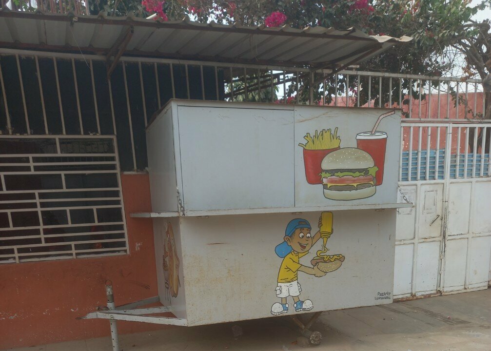 Fast food Hamburgaria, Loanda, foto