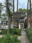 Mana-mana (S-12 Highway), otel