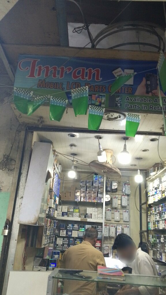 Diskler, plakalar Imran software and flashing, Karaçi, foto