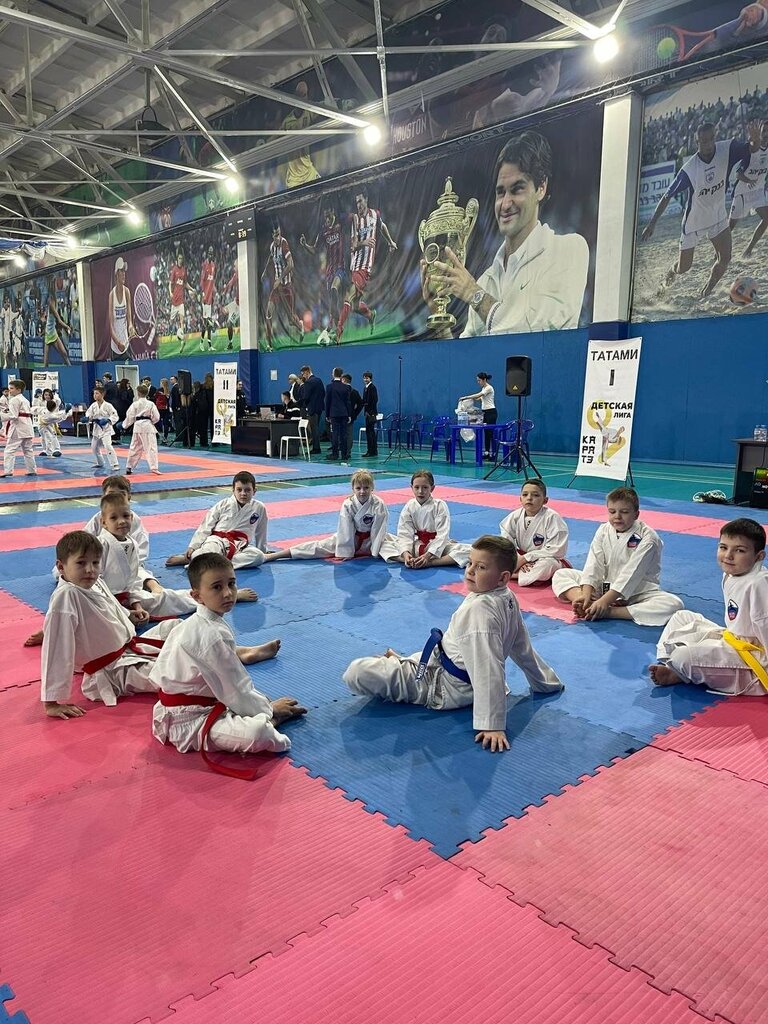 Spor kulüpleri Karate Wkf, Novosibirsk, foto