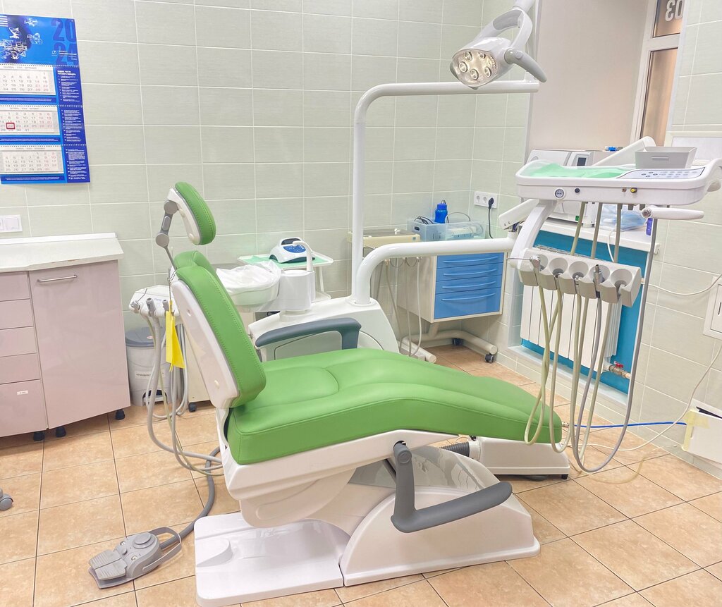 Özel ağız ve diş sağlığı klinikleri ve muayenehaneleri Glarus, Saint‑Petersburg, foto