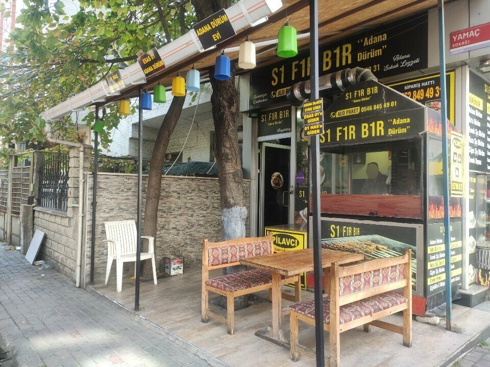 Fast food S1 F1R B1R Adana Dürüm, İstanbul, foto