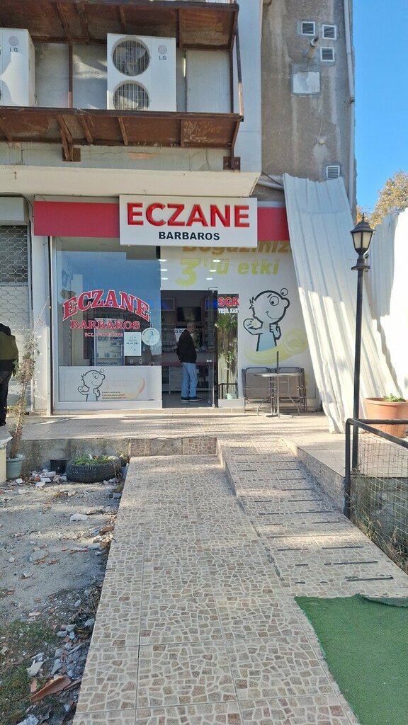 Eczaneler Barbaros Eczanesi, İstanbul, foto