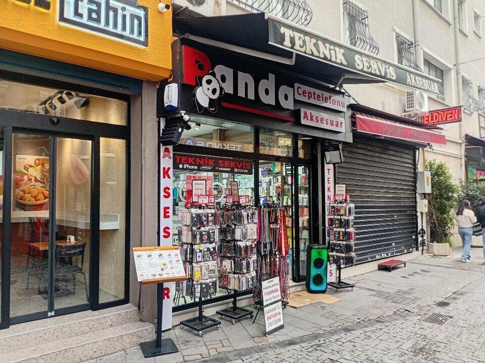 Cep telefonu aksesuarları Panda Aksesuar, İstanbul, foto