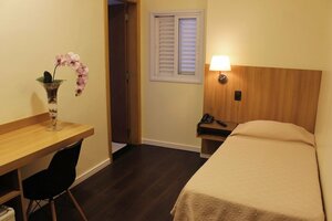 Hotel Amália (Rua Coronel Xavier de Toledo 250,São Paulo,São Paulo 01048-000,), otel  São Paulo'dan