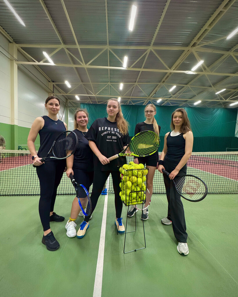 Tenis kulüpleri ve kortları Школа тенниса под руководством Кравцова С. А., Saint‑Petersburg, foto
