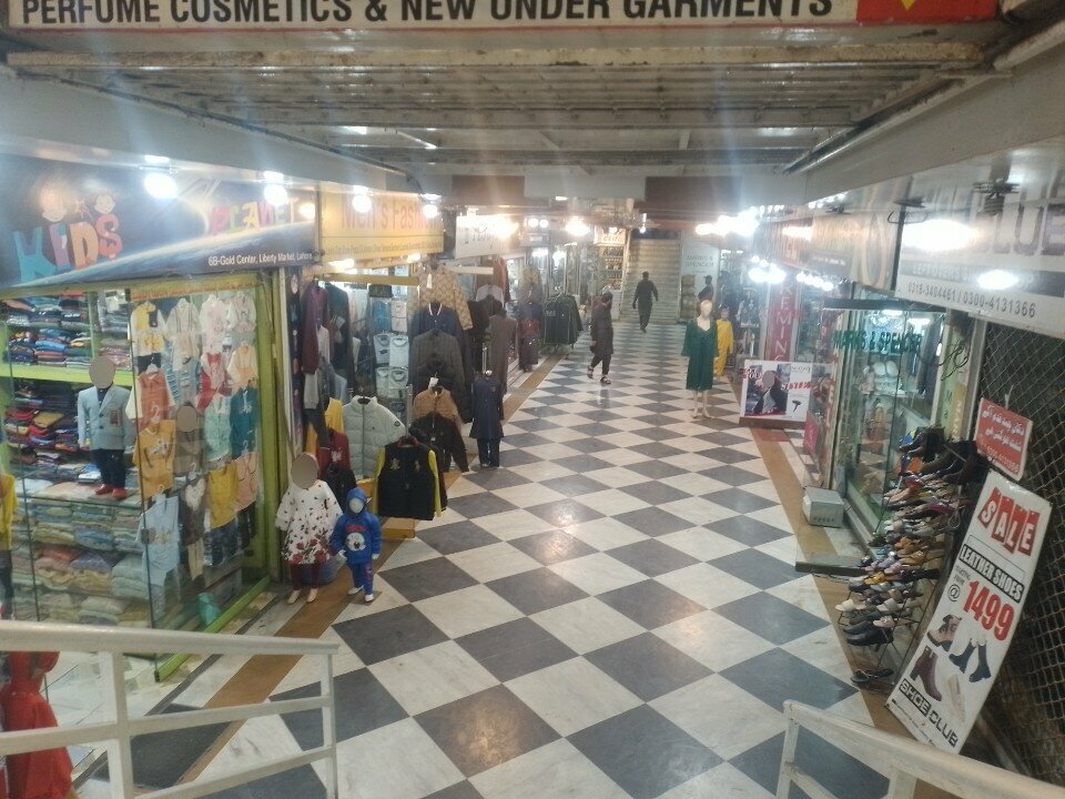 Giyim mağazası Marks fashion, Lahor, foto