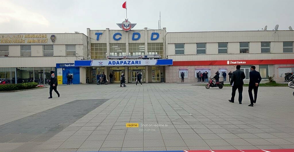 Tren istasyonu Mithatpaşa Tren İstasyonu, Adapazarı, foto