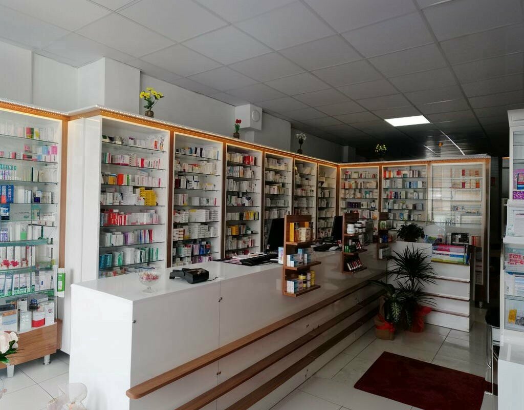 Eczaneler Kübra Nur Eczanesi, Refahiye, foto