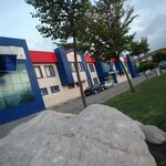 Yunus Emre Spor Kompleksi (Bursa, İnegöl, Yunusemre Mah., Kanarya Cad., 18), çok amaçlı spor tesisleri  İnegöl'den