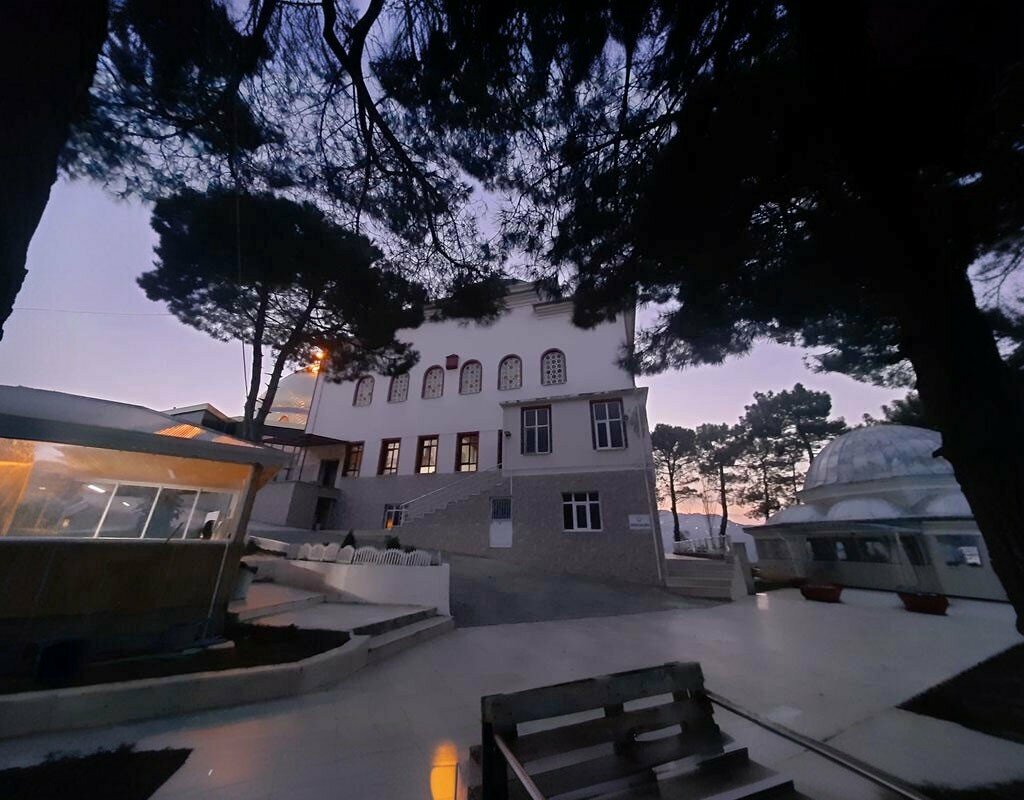 Turistik yerler Hacı Mustafa Hayri Baba Türbesi, Akçaabat, foto