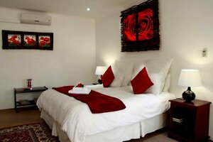 J'Cups Guest House (Gauteng Province, City of Tshwane Metropolitan Municipality, Centurion), otel