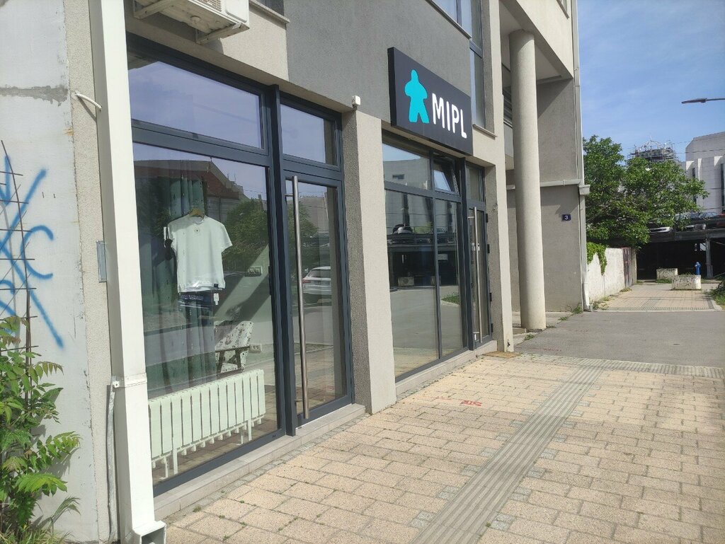 Giyim mağazası Mipl, Novi Sad, foto