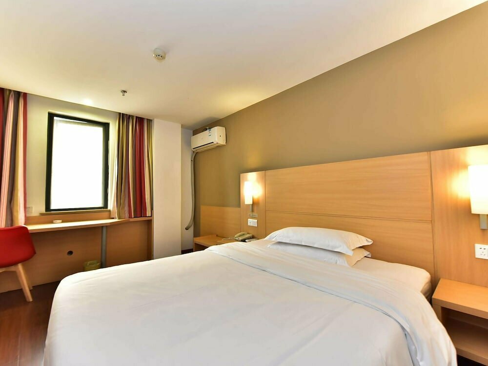 Otel Ibis Ningbo Tianyi Square, Ningbo, foto