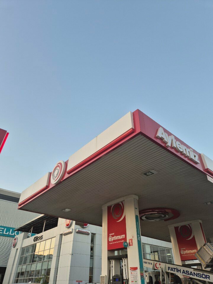 Benzin istasyonu Gürses Petrol, Alanya, foto