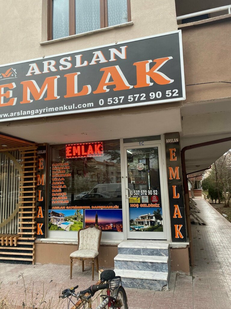 Emlak ofisi Arslan Emlak, Konya, foto