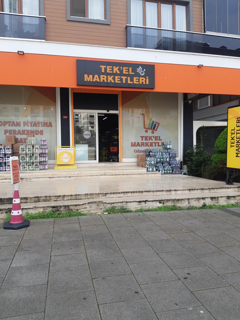 Alkollü içecekler Tekel Marketleri, İstanbul, foto