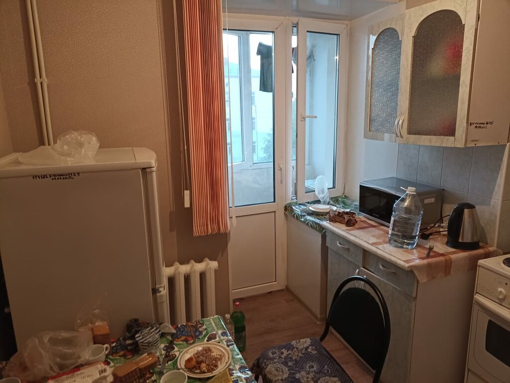 Yurtlar Общежитие, Radujny, foto