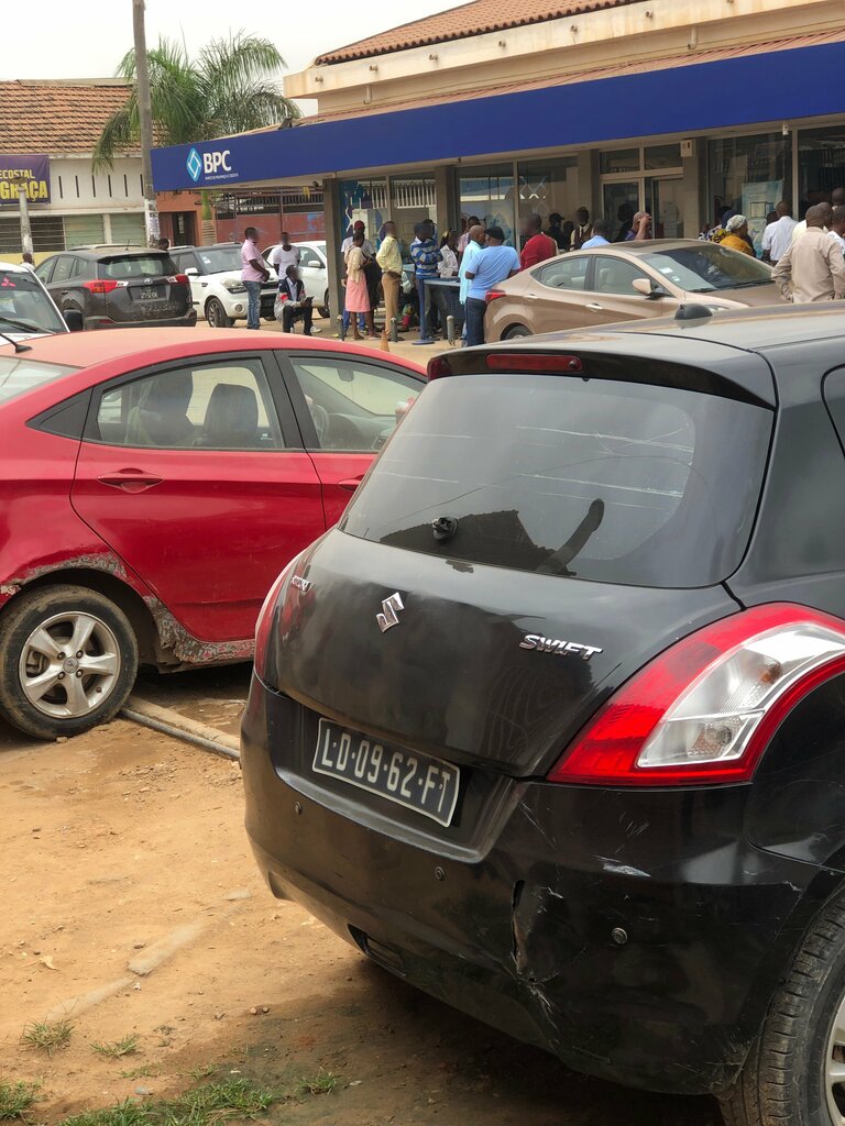 Banka Banco de Poupança e Crédito, Loanda, foto