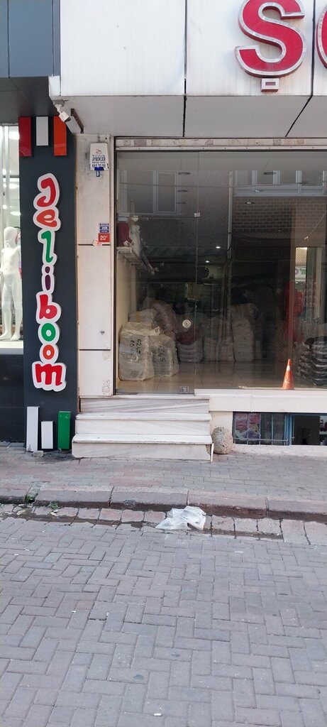 Çocuk giyim mağazaları Şoow kids, İstanbul, foto