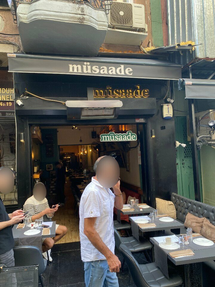 Kafe Müsaade Meyhane, İstanbul, foto