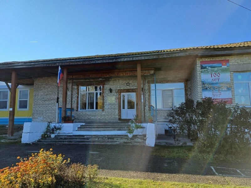 Ortaokul Таятская основная общеобразовательная школа имени Героя России И. Кропочева, Krasnoyarski krayı, foto