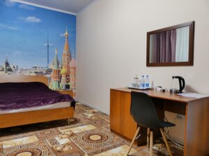 Kuznechik Centralnaya (Krasnaya ulitsa No:78), otel  Dmitriyev'den