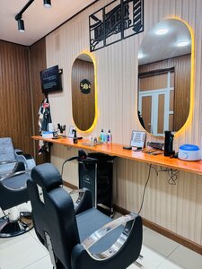Barbers Cax (ulitsa imeni Akhmat-Khadzhi Kadyrova No:46), kuaförler  Urus‑Martan'dan